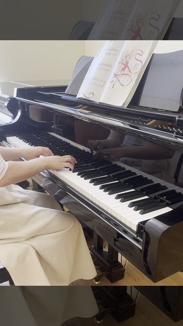 08. Гимнастка. Ноты для фортепиано. "Давай играть!" Сборник нот для детей