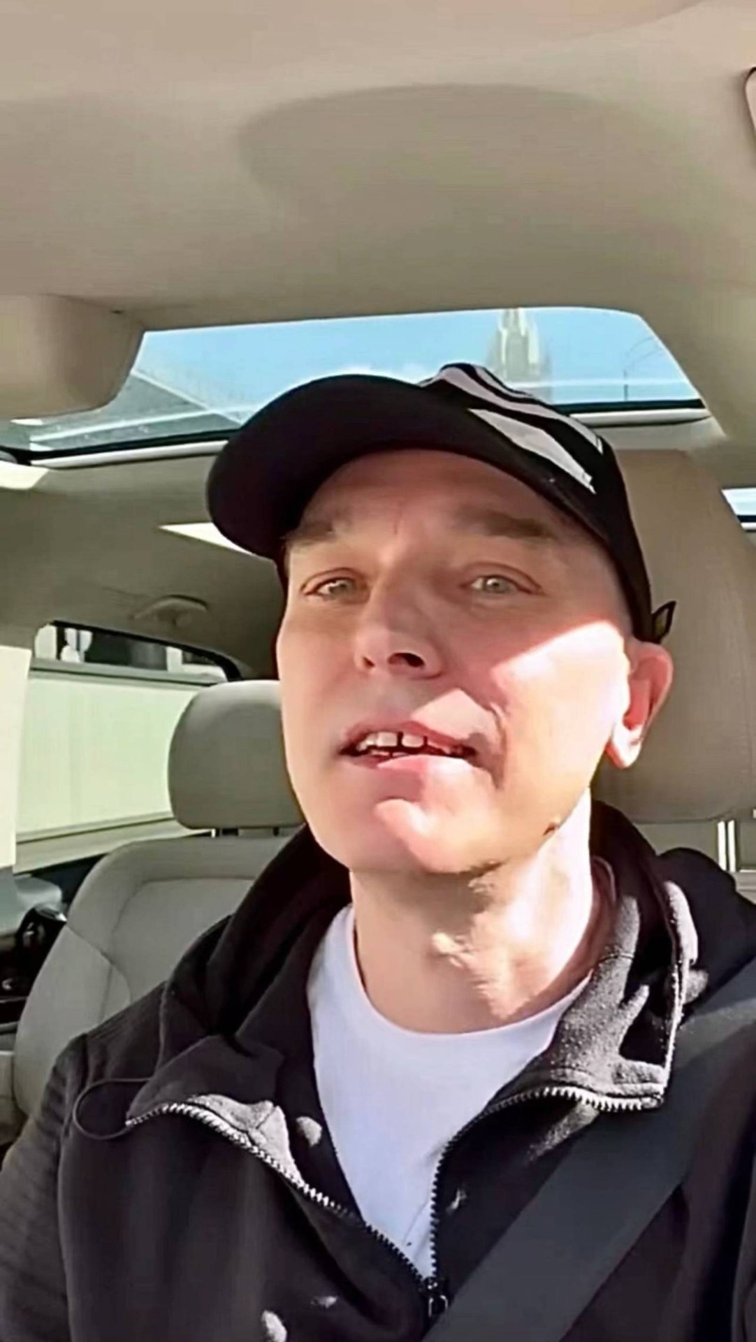 "Май" Андрей Державин