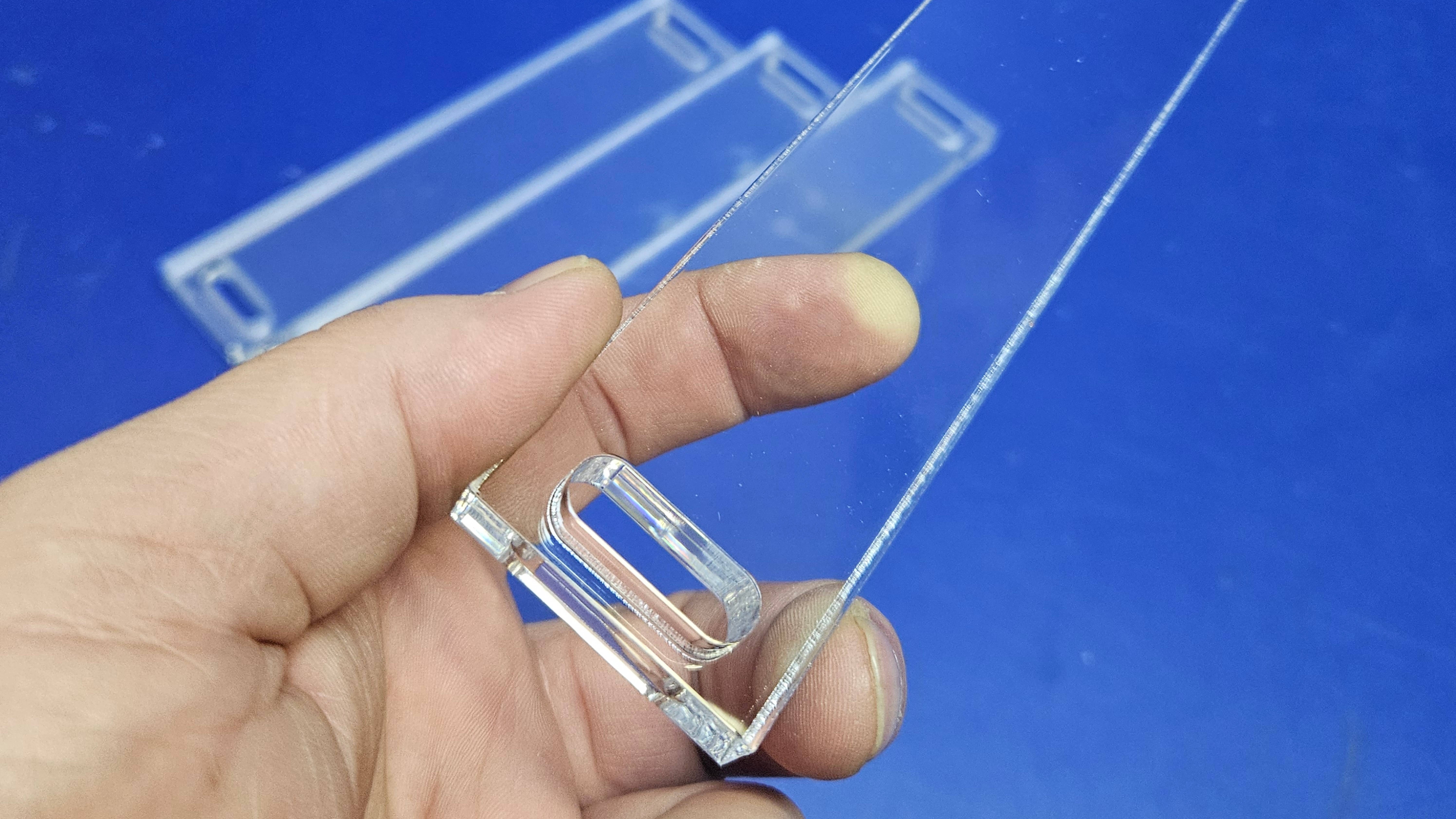 Детали из прозрачного оргстекла 10мм.