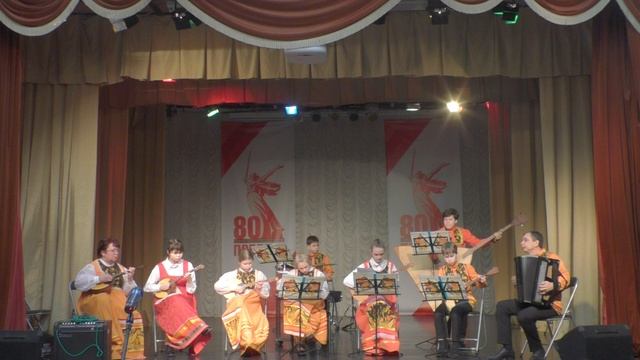 Ансамбль русских народных инструментов "Аюшка" - Дорогами побед