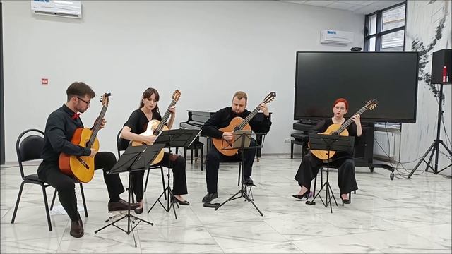 МОСКОВСКИЕ ОКНА - Тихон ХРЕННИКОВ, аранж. Александра ВИНИЦКОГО. Гитарный джаз. квартет "КВАДРАТ".