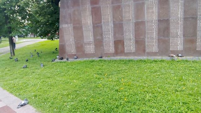 Военный мемориал родина - мать на Дубровке. Очень интересный видос.