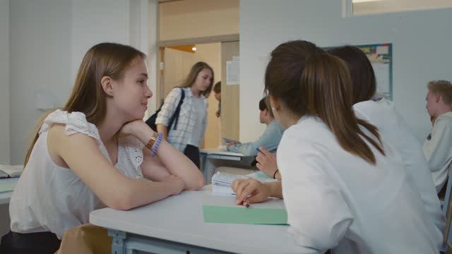 Как мажор сам себя наказал. Он унижал. Он смеялся. А кто его спас?