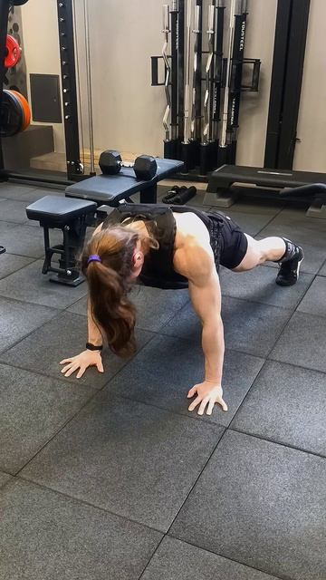 Отжимания в жилете.mp4