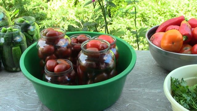 Томаты на зиму в сладкой заливке