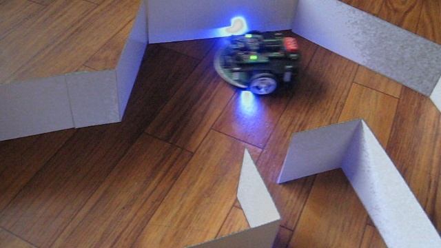 Робот в лабиринте