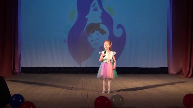 Вера Городилова -"Песенка о маме"