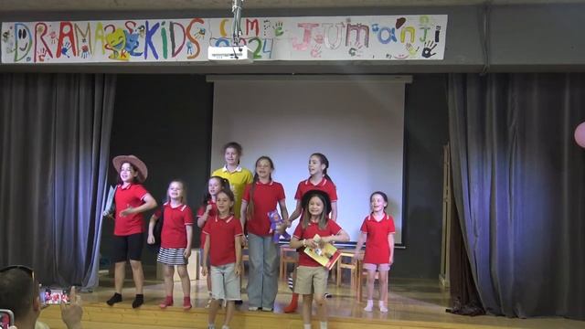 Dramakids - The perfect son & Colin the poet