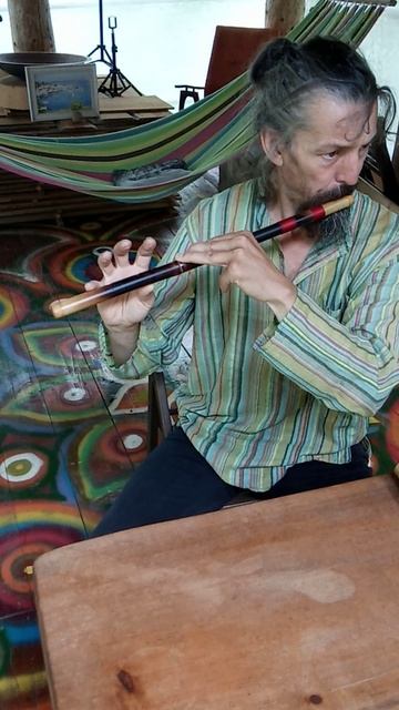 Импровизация на бамбуковой флейте бансури.