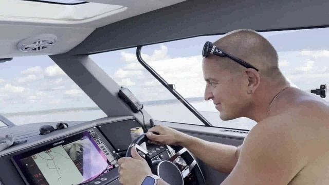 за штурвалом