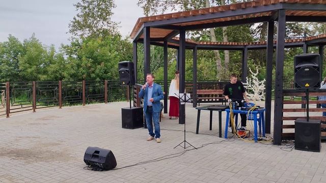 Песня "Так вот какая ты", исполняет Борис Березин