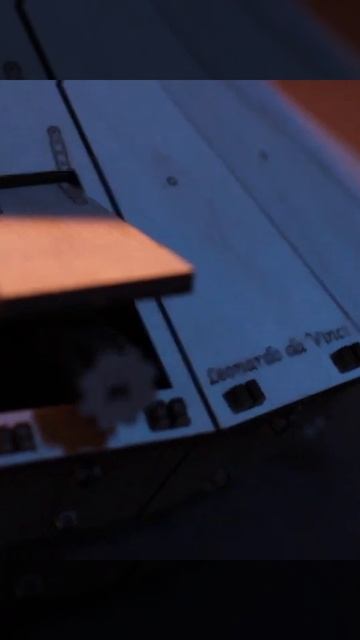 Деревянный конструктор Танк Да Винчи (EWA) в масштабе 1:24