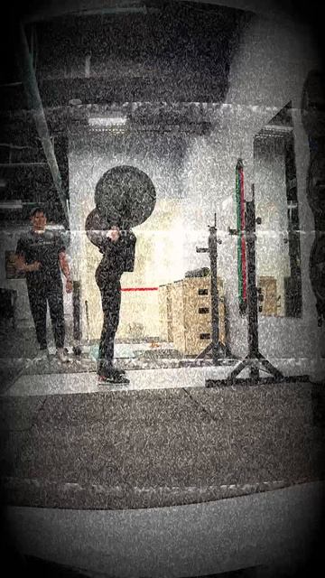 Как увеличить личный рекорд  в приседаниях со штангой. Без травм.  Приседания в уступающем режиме