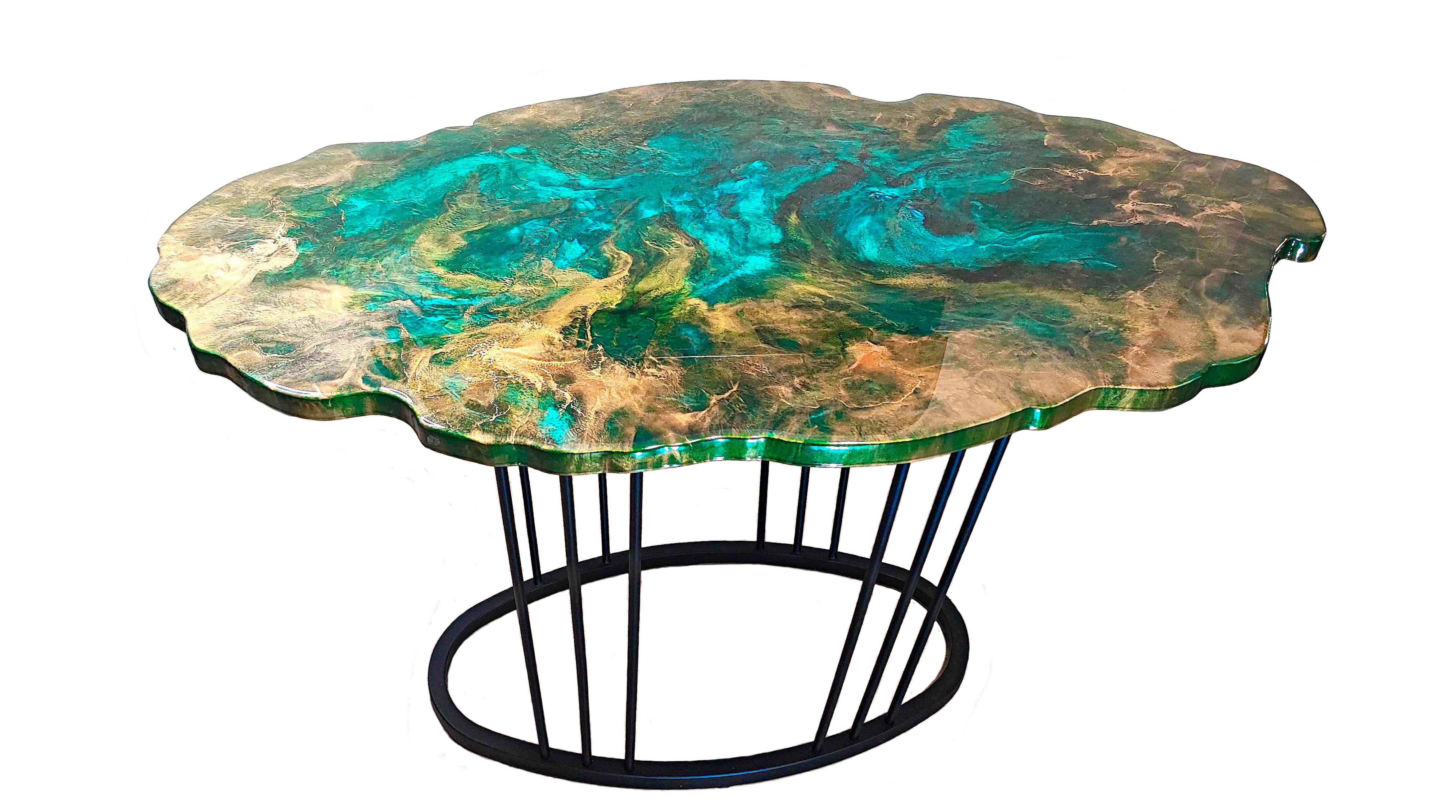 Гольфстрим декоративный стол