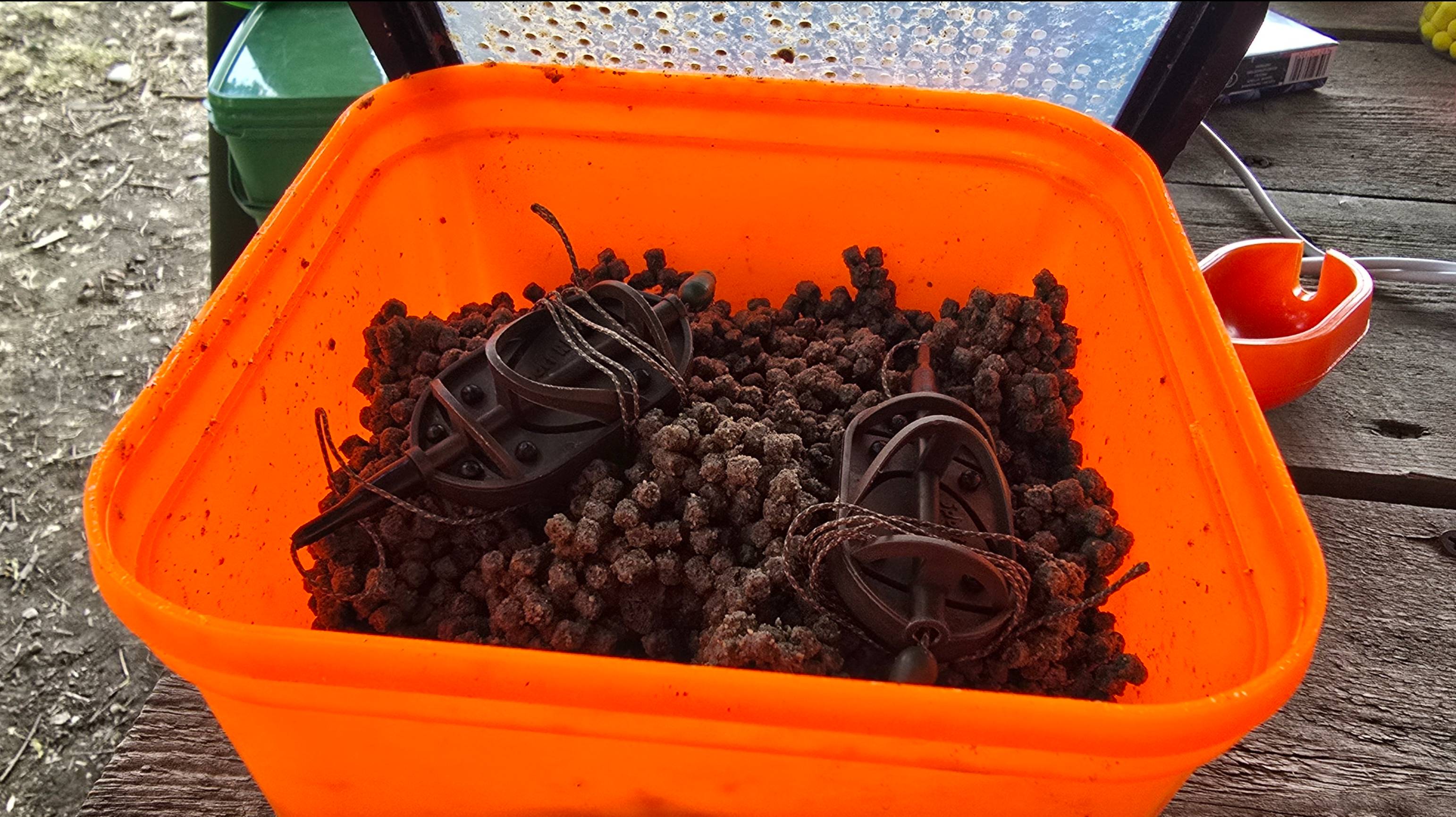 Рыбалка на флэт-метод. Атака лещей и тузиков