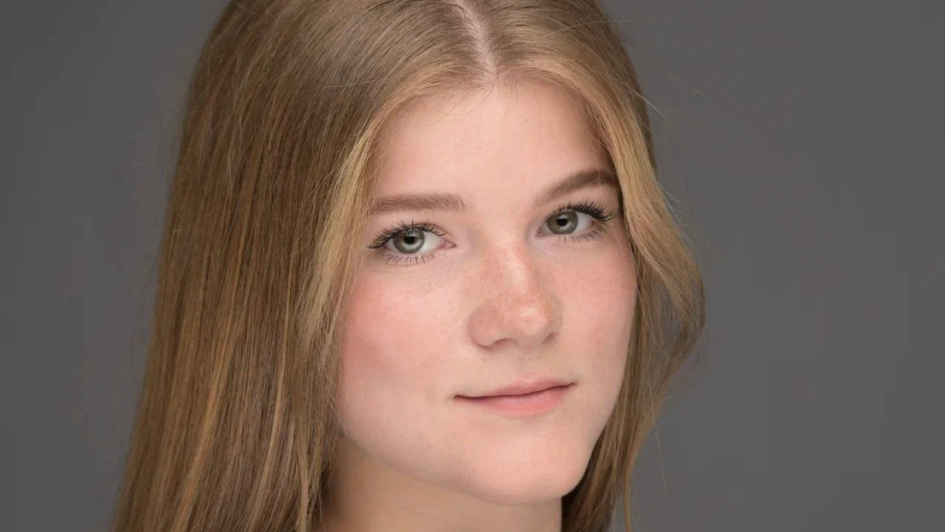 Мартынович Александра.  Визитка