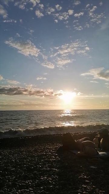 Вардане. Пляж на закате.