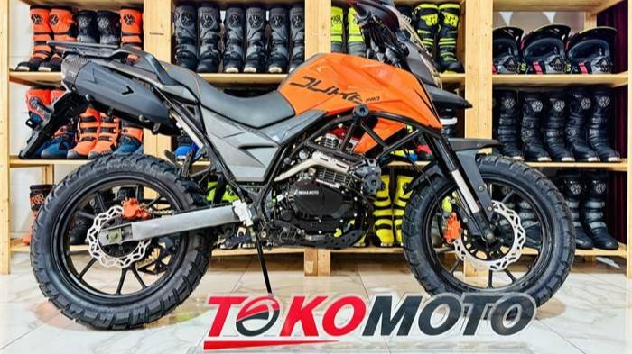 Мотоцикл Regulmoto DUKE PRO Оранжевый Российская.