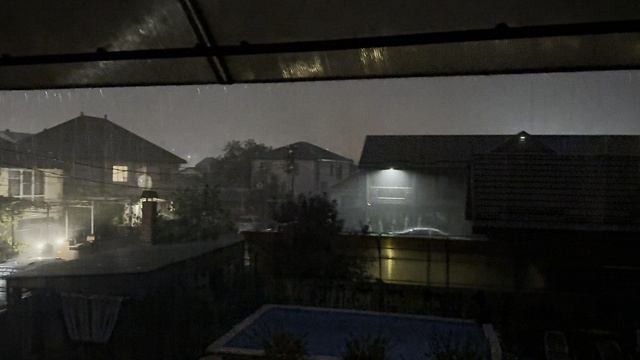 Ливень с грозой