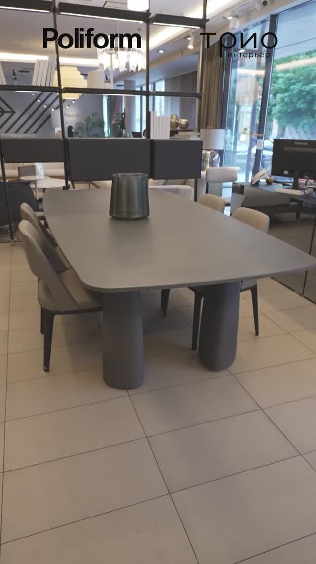 Стол Monolith от Poliform