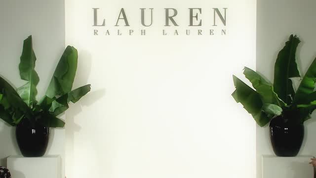 Показ женской коллекции Ralph Lauren весна-лето 2013