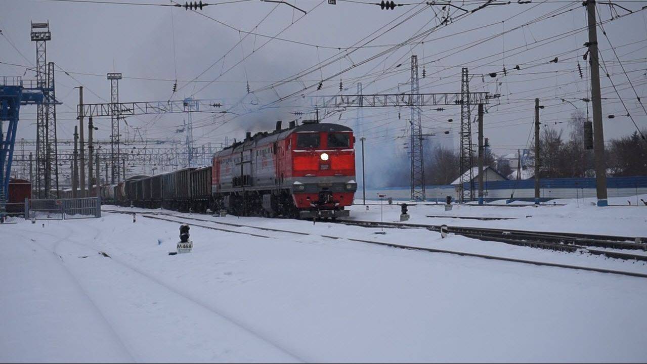 Тепловоз 2ТЭ10М-3389. Отправление. Звук 10Д100.