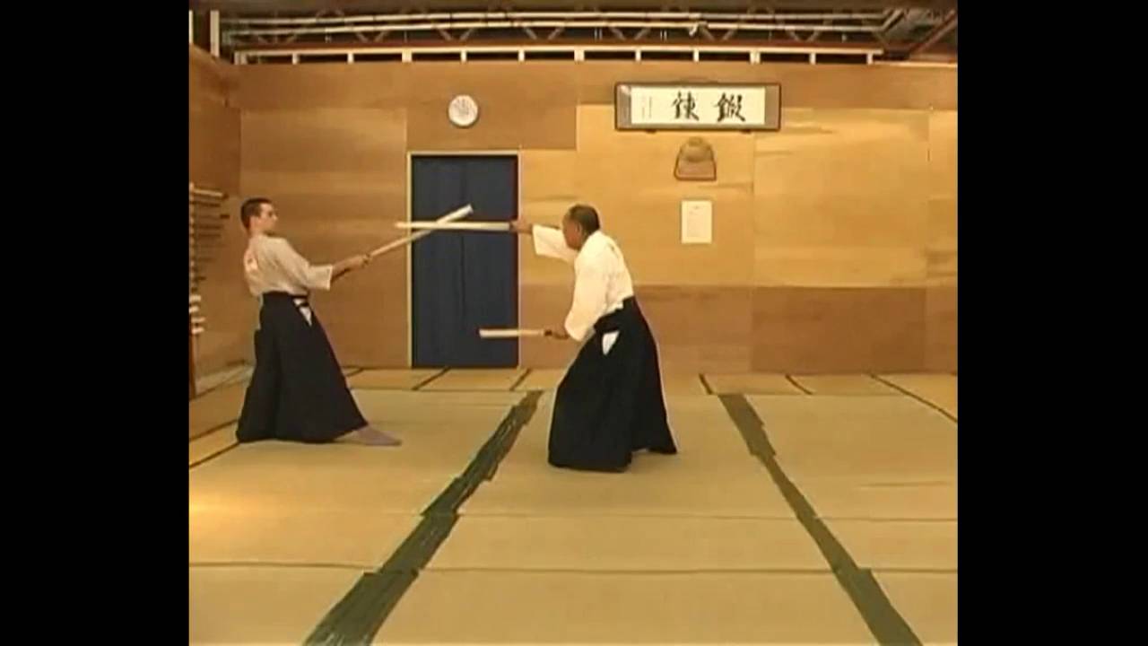 КЭНДЗЮЦУ С ДВУМЯ МЕЧАМИ ШКОЛЫ НИТО-РЮ. ТЕХНИКА ГЭКИРЮ