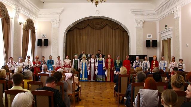 Ансамбль солистов «Русские узоры» - «Милая роща»