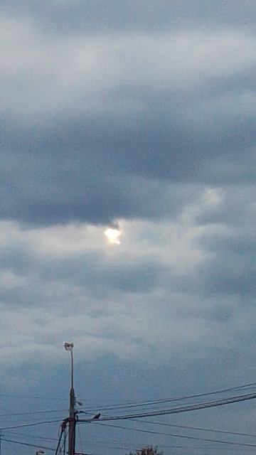 Солнце в облаках