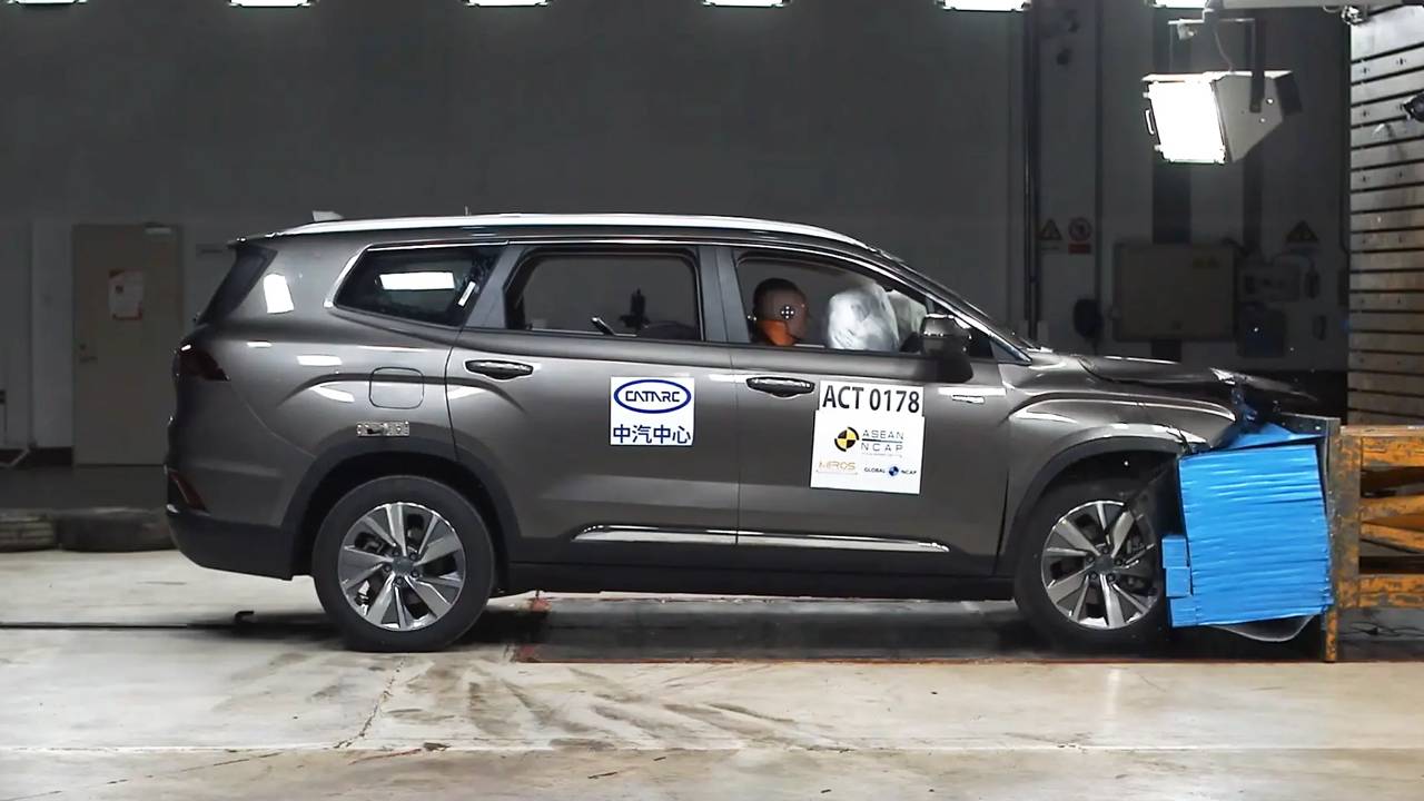 Краш-тест нового Geely Okavango от ASEAN NCAP на CarMaps.Ru