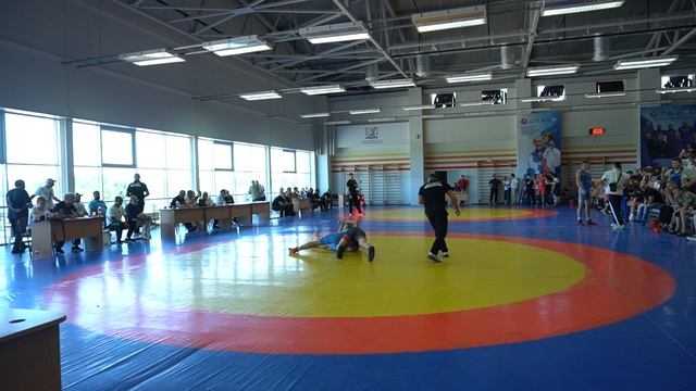 Турнир памяти Козыря А.М. 2025 г. 65 кг. Парахин Георгий(Новокубанск)-Гусейнов Рамиз(Новосилицкий рн