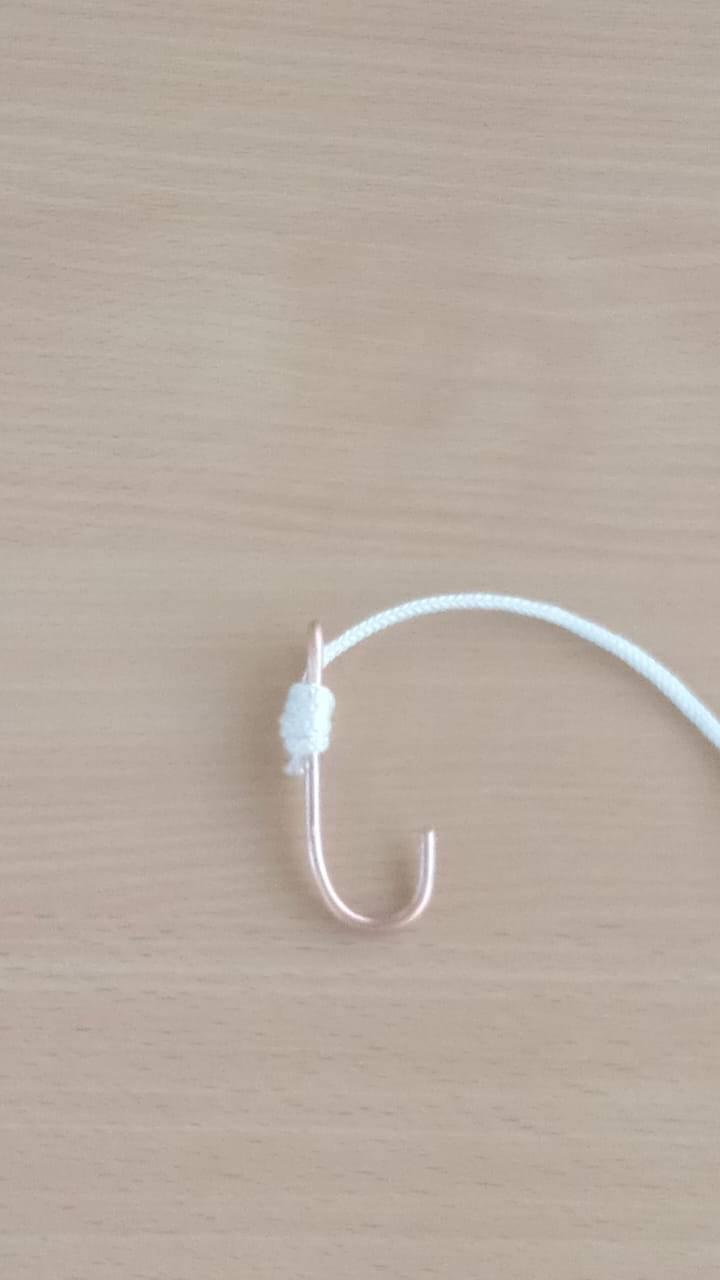 Как привязать крючок к леске или плетёнке.