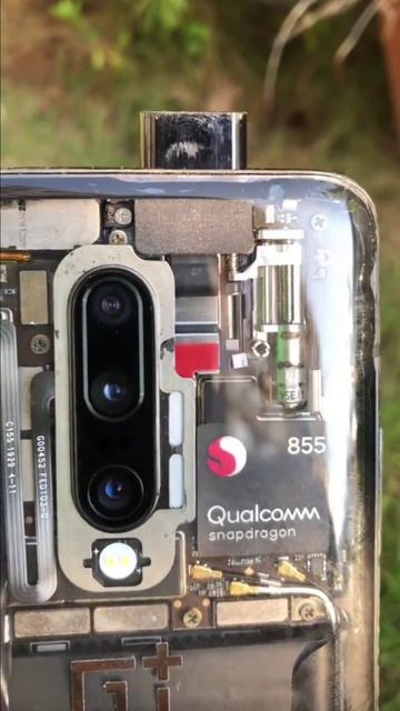 Смартфоны с выдвижными камерами