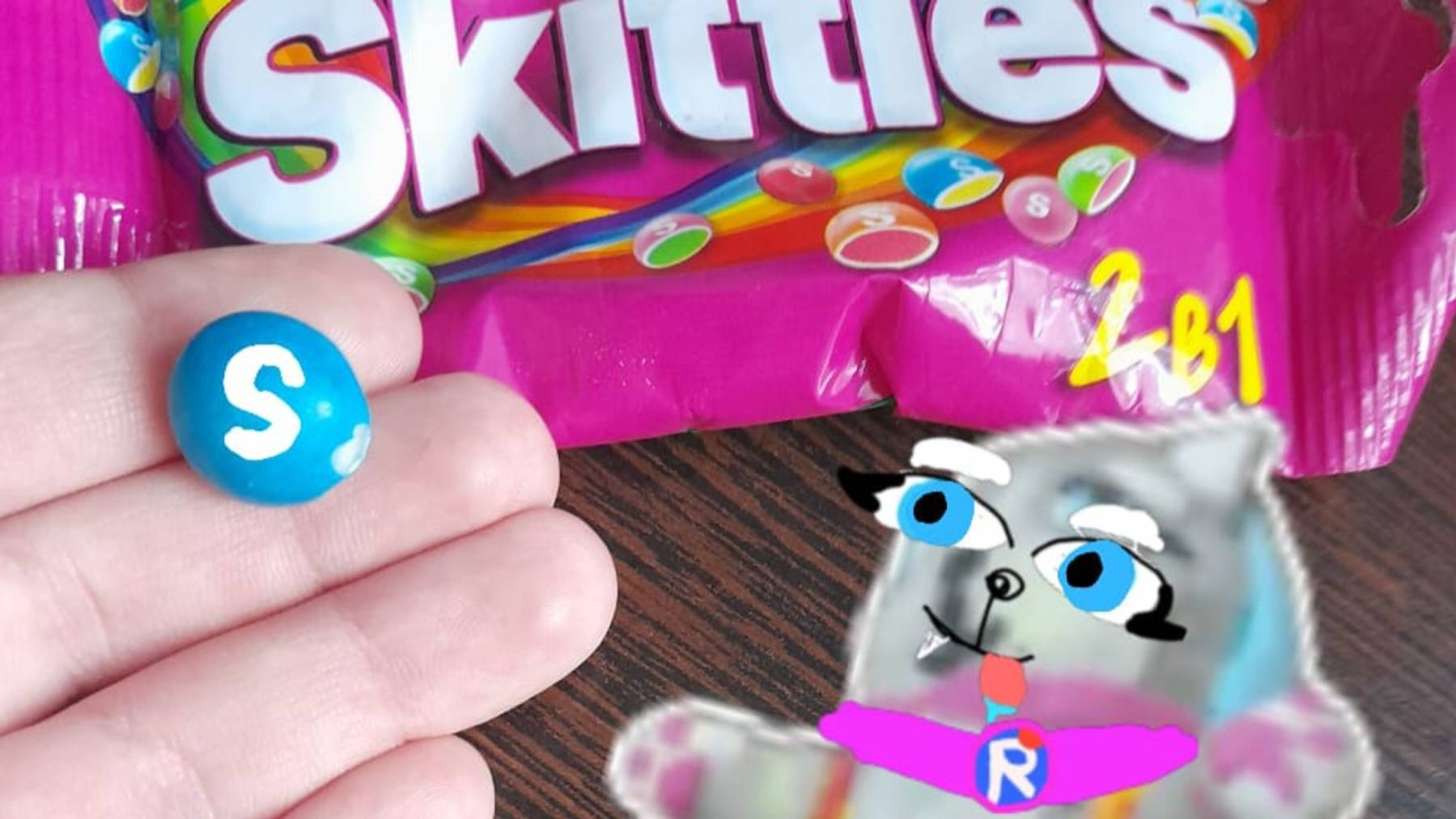 Синий скитлс и японская закуска дракона для Хаски