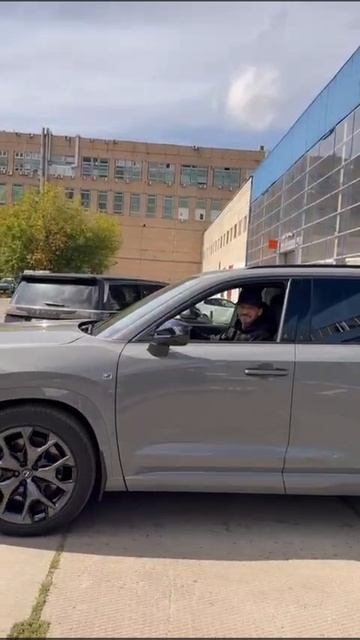 Новый Lexus TX 500h выдан своему счастливому владельцу!