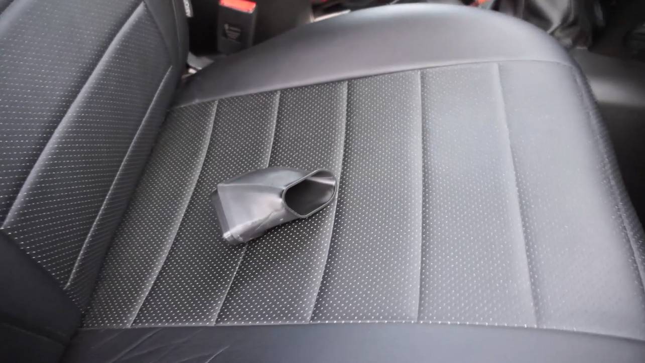 Дефлектор воздуховода Нива Тревел