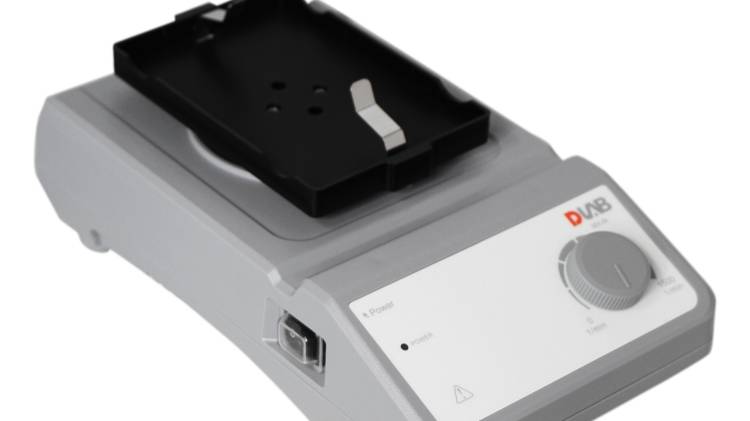 Вортекс MX-M, амплитуда 4,5 мм, 1500 об/мин, DLab