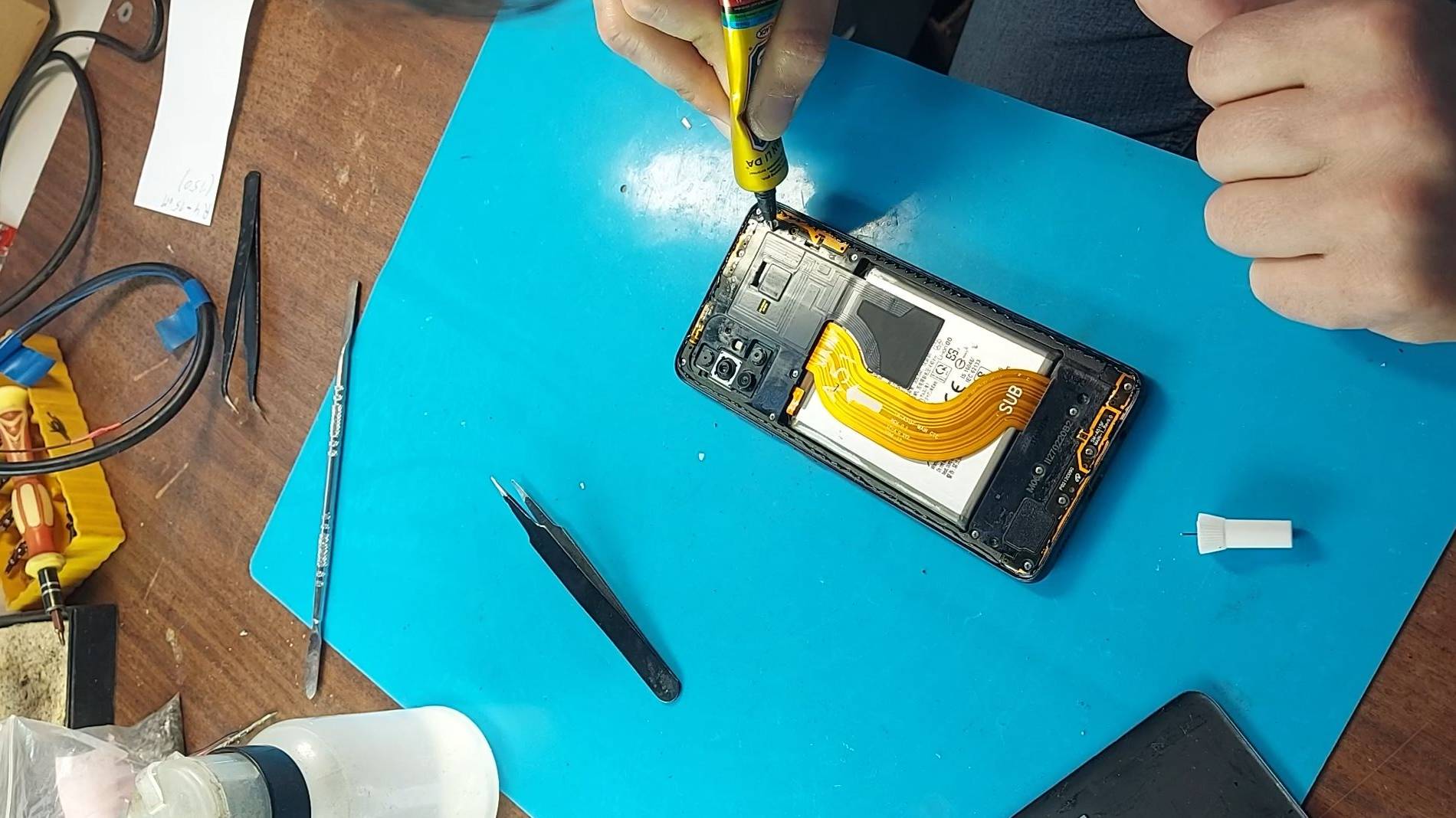 Как заменить дисплейный модуль на телефоне Samsung Galaxy A51(A515F)