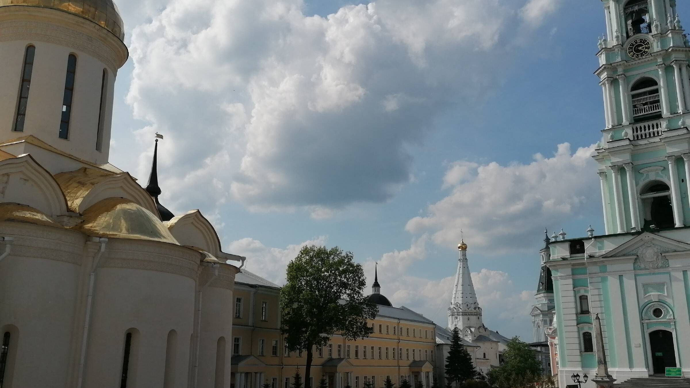 Сергиев Посад. Свято-Троицкая Сергиева Лавра. Путешествие по Золотому кольцу России .mp4