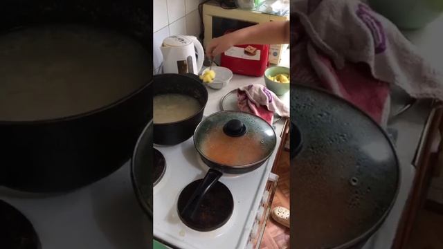 Особенные дети. Готовим суп.