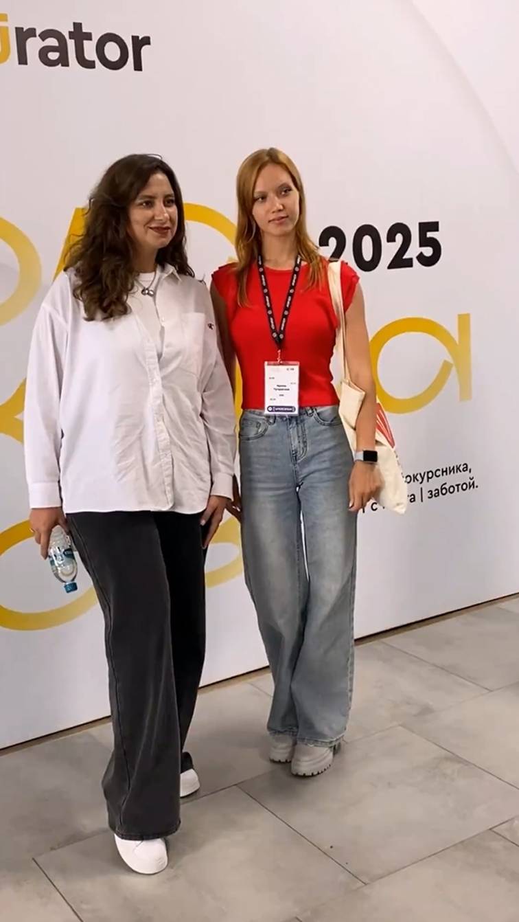 А ты уже успел сфотографироваться у баннера? #shorts