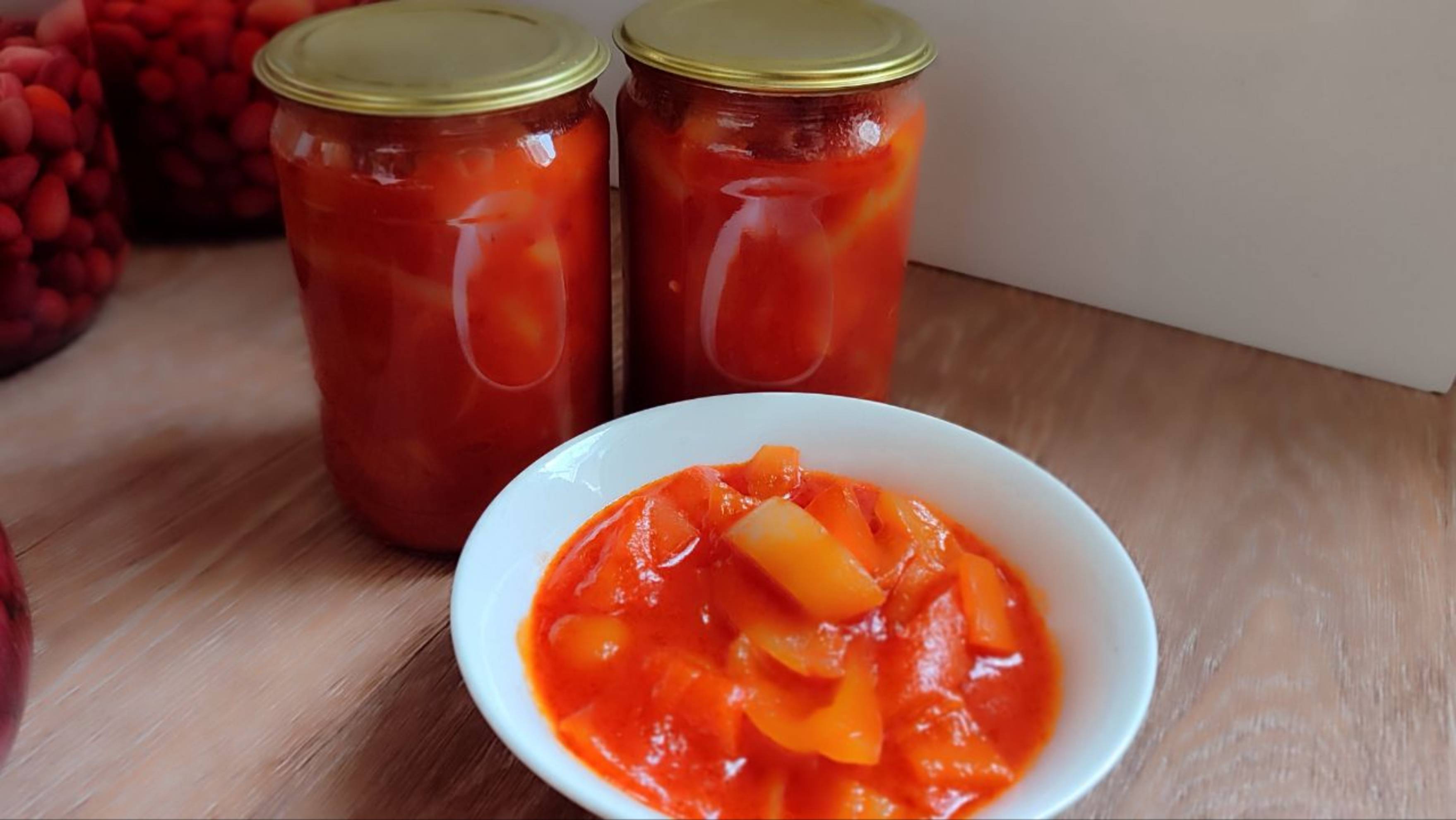 Лечо из сладкого перца на зиму. Самый удачный рецепт. Сладкий болгарский перец в томатном соусе.