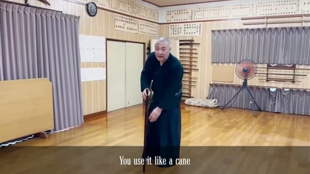 Трость-меч Дзатоити в руках мастера Асаяма Итидэн-рю