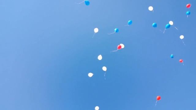 Россия в цвете: Небо, наполненное гордостью и единством! 🇷🇺