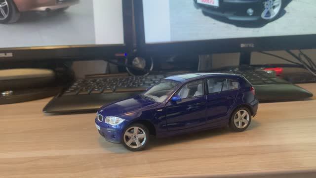 Обзор модели BMW 1 серии в масштабе 1/24 от Cararama