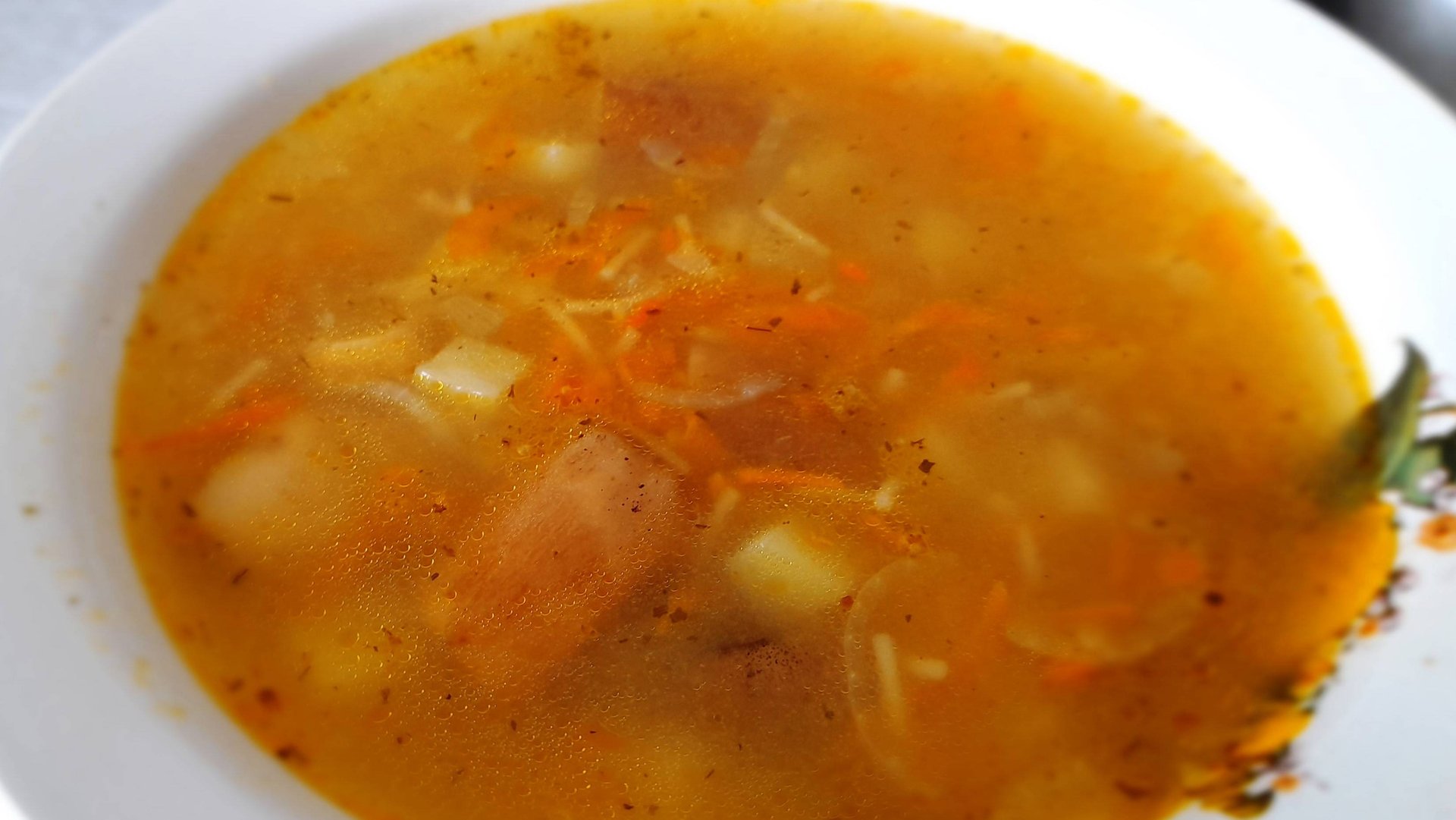 Суп из лесных грибов с вермишелью