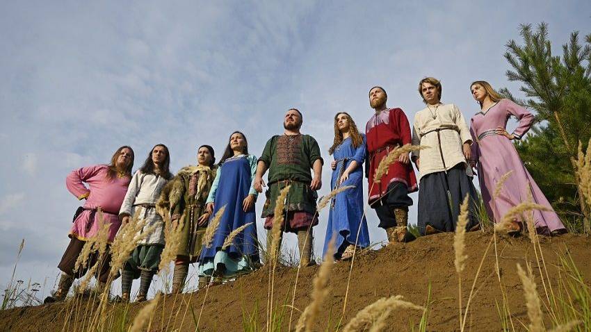 Сколот - А на горе зайчики трубят