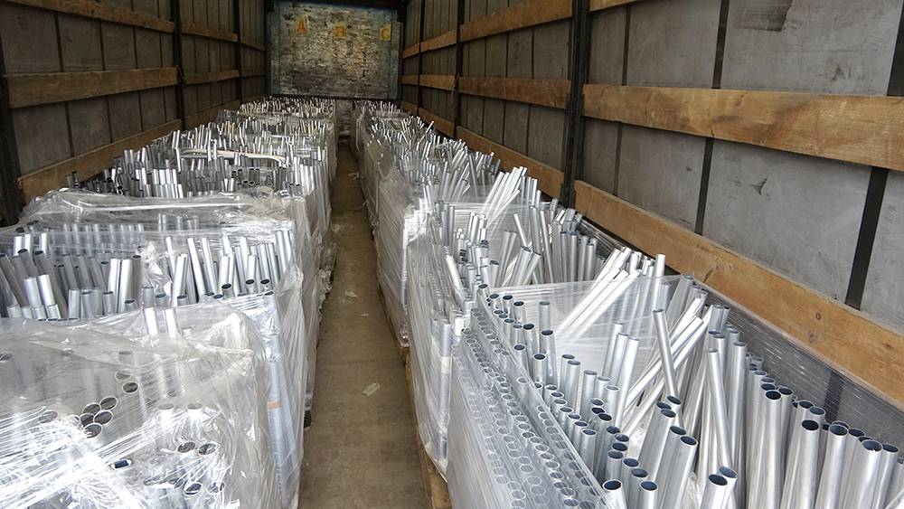 Фура согнутых труб. Гибка алюминиевых труб на заказ на трубогибе MASTER.3X 100% повторяемость