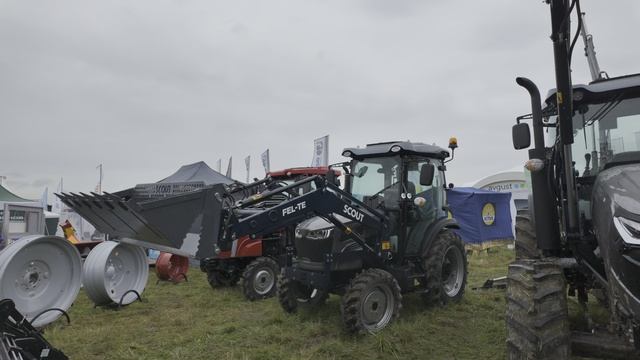 СРАВНЕНИЕ ТРАКТОРА SCOUT TE: PREMIUM VS BASIC