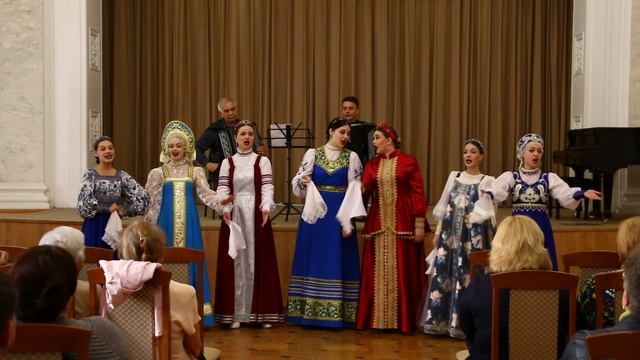 Ансамбль солистов «Русские узоры» - «Подъ калиною, подъ малиною»